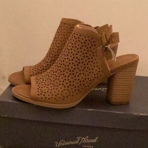 Universal Thread | Shoes | Nwt Universal Thread Faux Leather Cognac ...